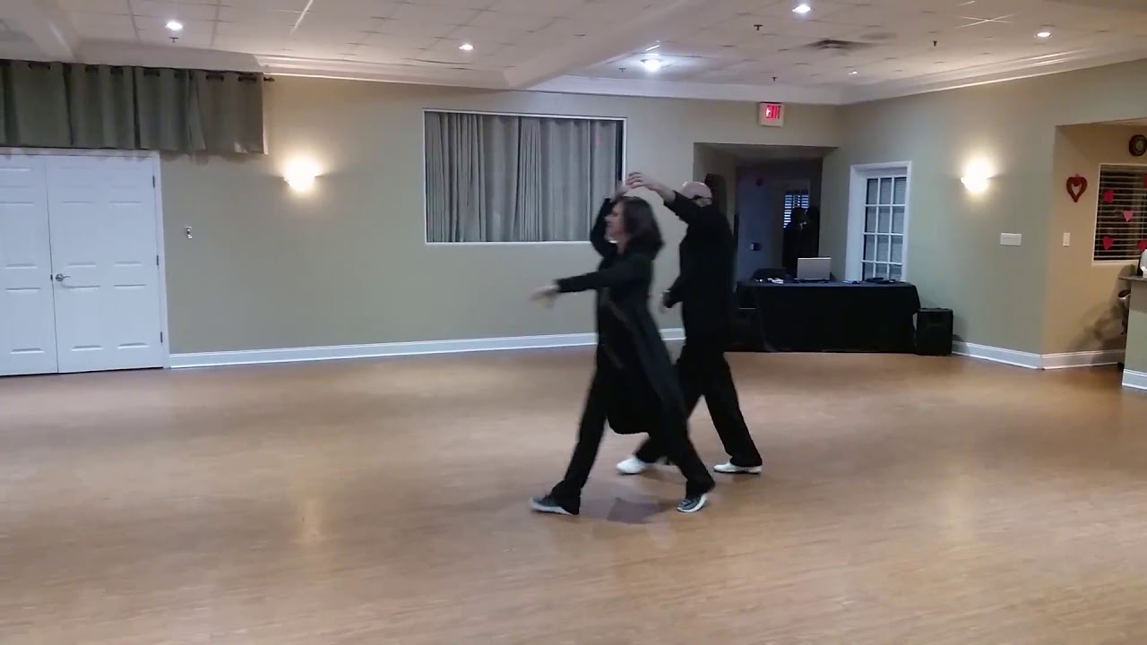 Foxtrot, silver - box, underarm turn, twinkle with chasse - YouTube