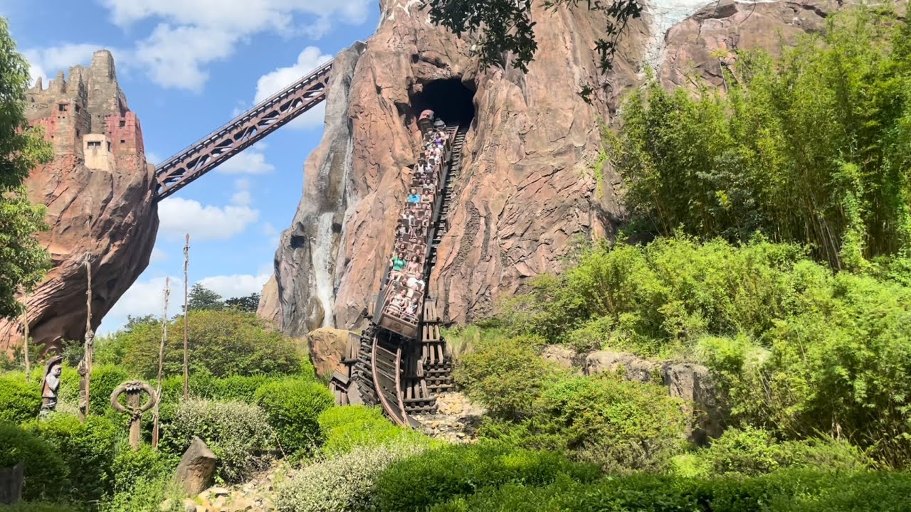 Expedition Everest Queue + Off-Ride Footage | Disney’s Animal Kingdom ...