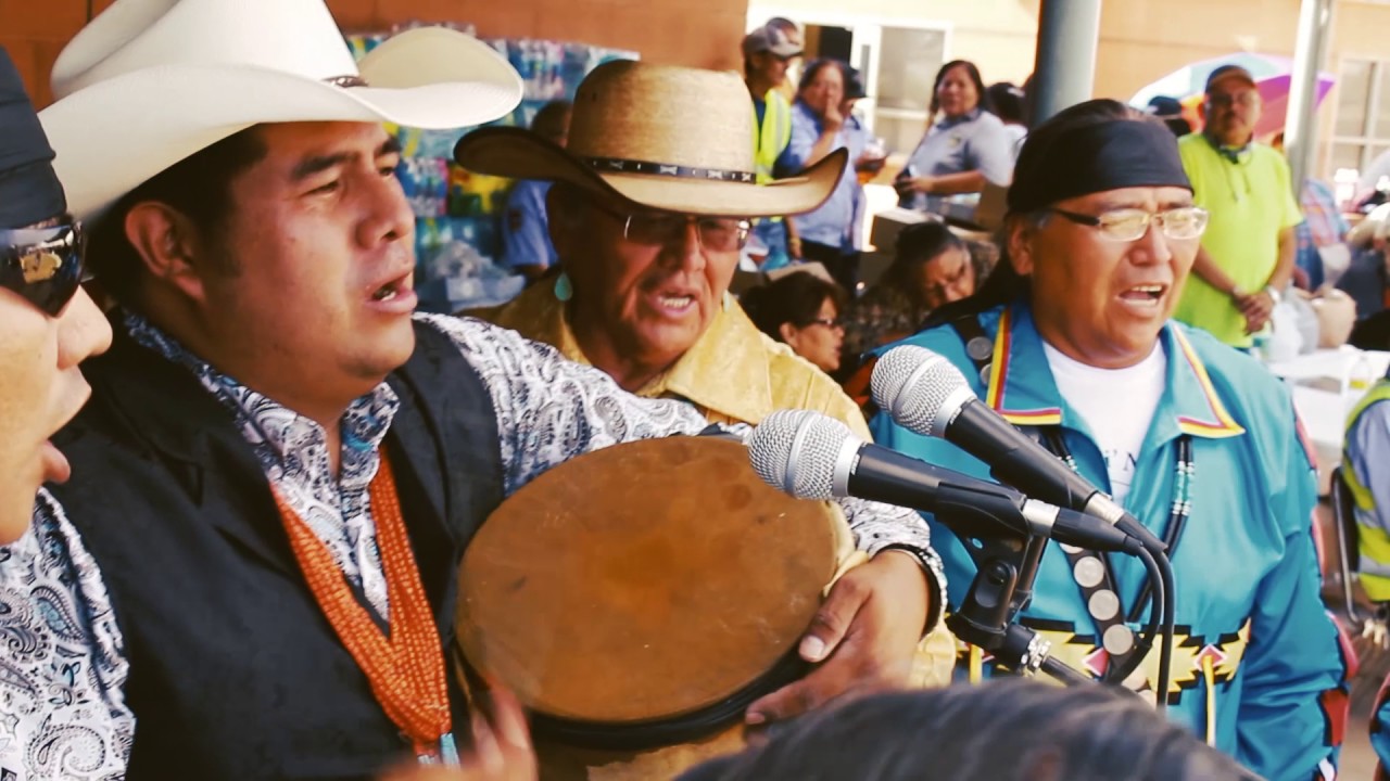 Joe Tohonnie, Jr. & the Navajo Singers - Monument Valley, UT - YouTube ...