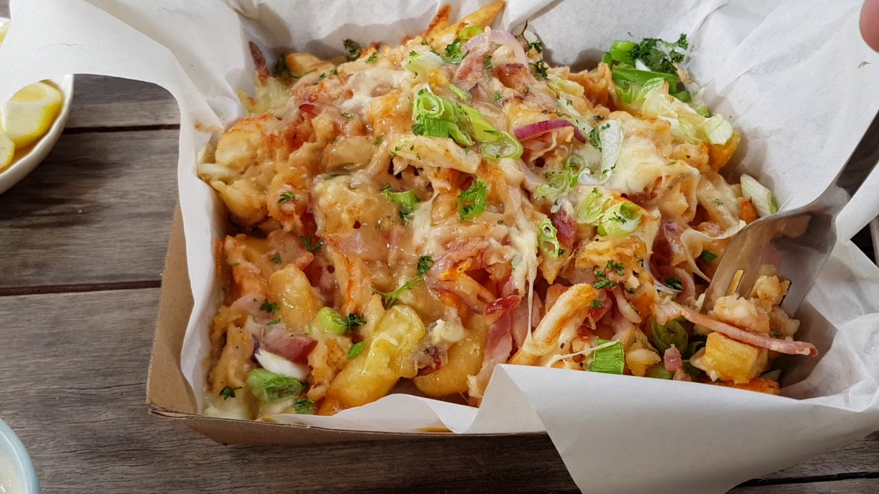 Crayfish / Lobster Loaded Fries at The Fresh Fish Place - YouTube