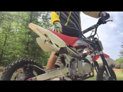 Piranha YX 140 Pit Bike First Start Up - YouTube