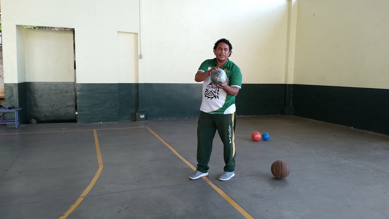 Pase de pique, baloncesto. - YouTube