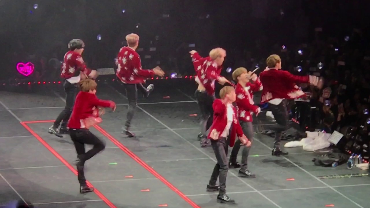 BTS - Fire LIVE (Wings Tour New York 03/24) - YouTube