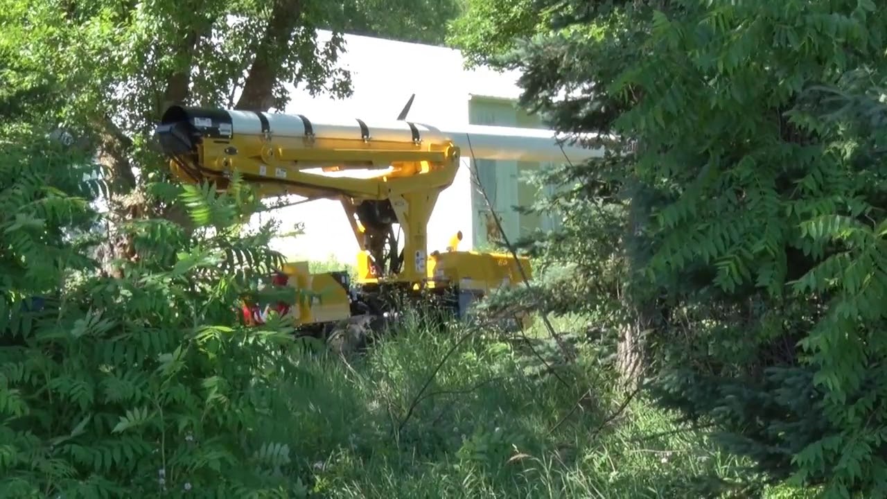 Mobility | Mini-Jarraff Rear Lot Trimmer - YouTube