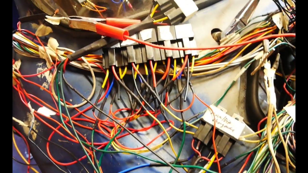 Strip & modify original wiring harness pt2 - Relays - YouTube