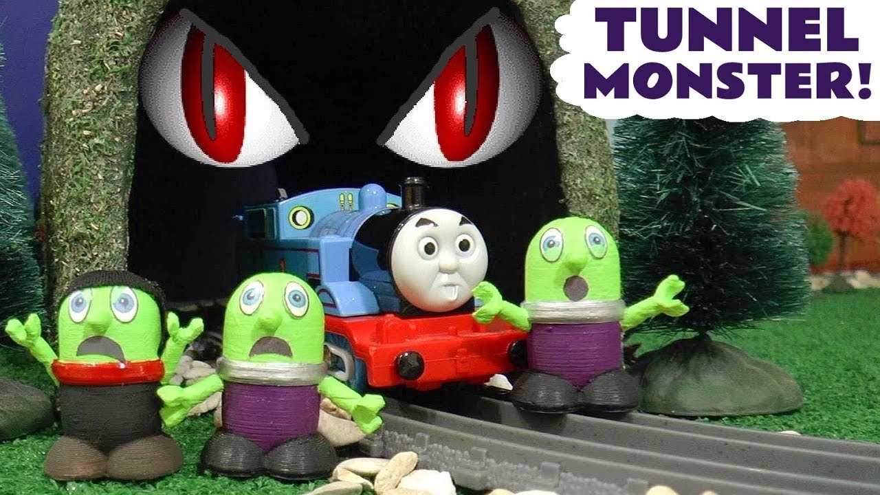 Funny Funlings Monster In The Tunnel Story with Thomas The Tank Engine ...