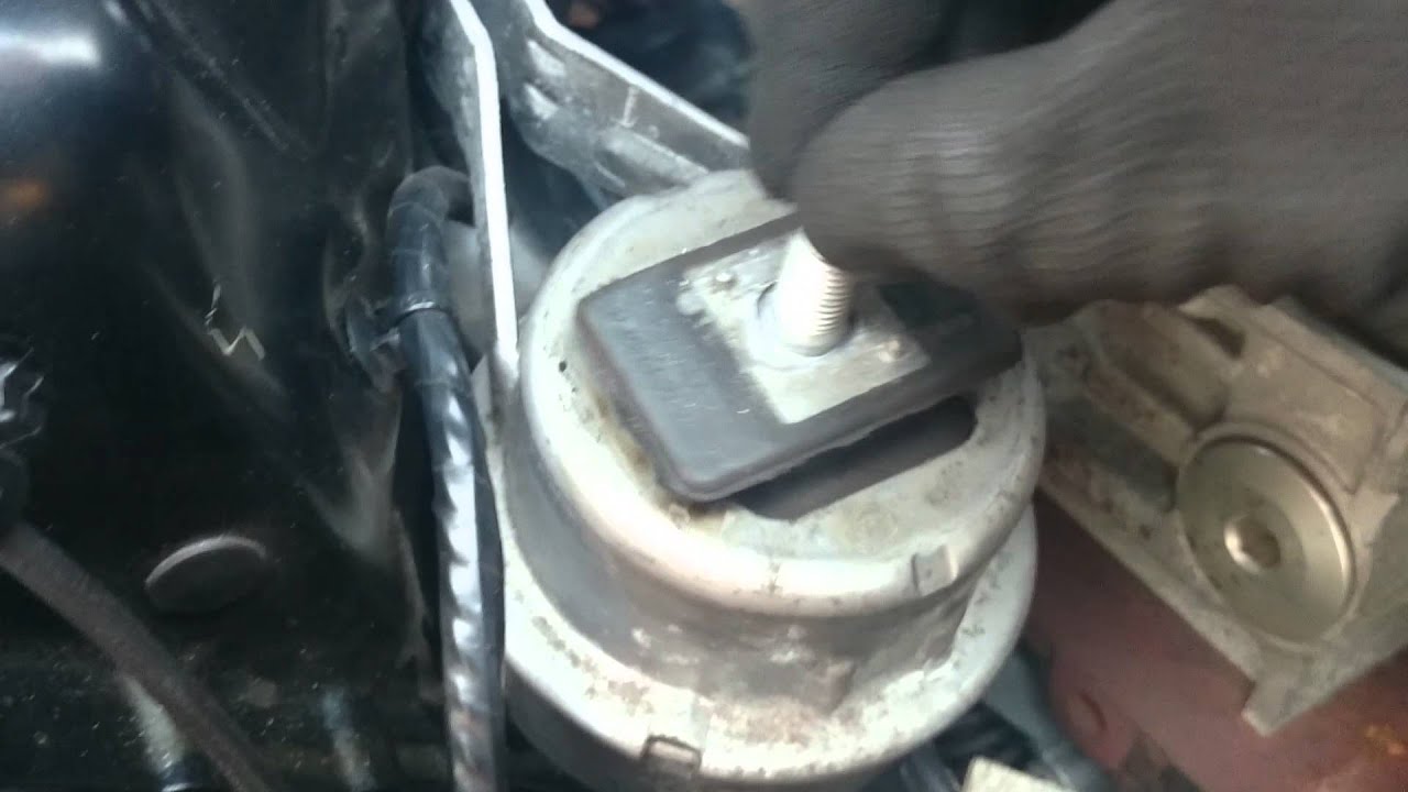Mini R53 failed engine mount - YouTube