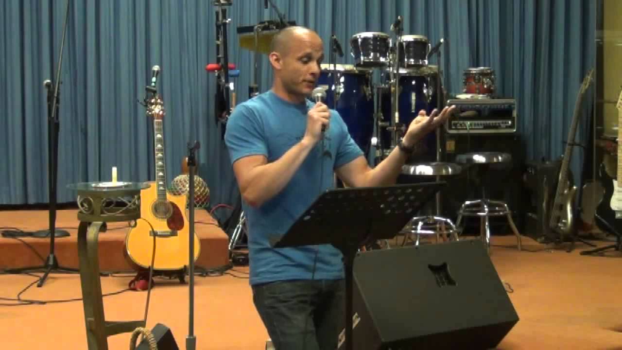 Testimonio de Radamés Rivera - En Culto de Buen Oleo - YouTube