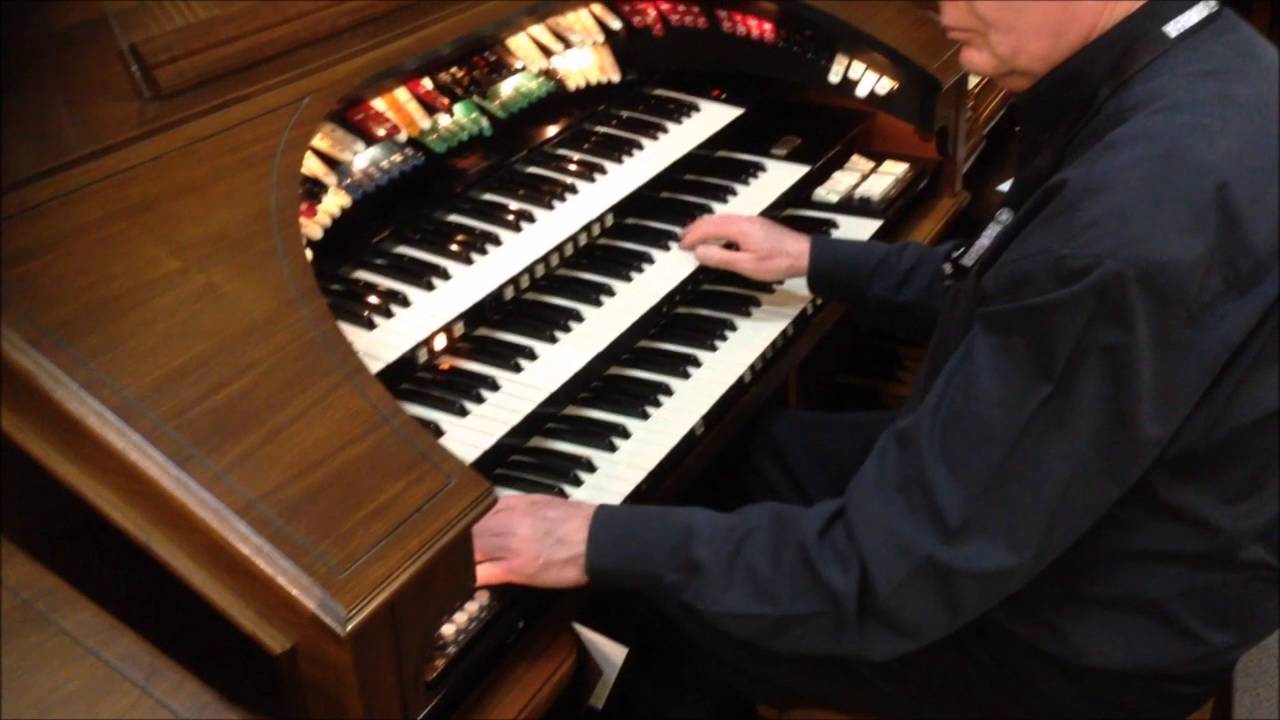 Conn 653 Theatre Deluxe with 255 tone cabinet and 3 pipe sets - YouTube