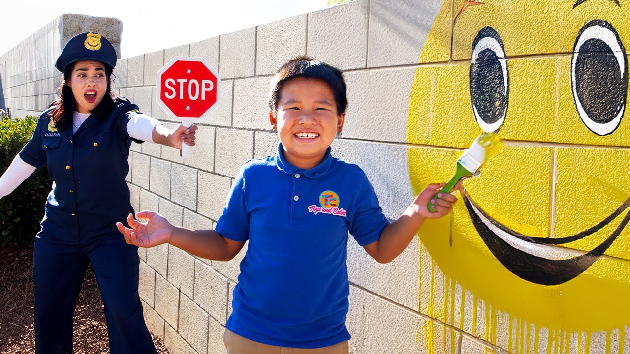 Emma Eric & Kaden’s Wall Art Trouble Turns Fun Adventure! 🎨 - YouTube