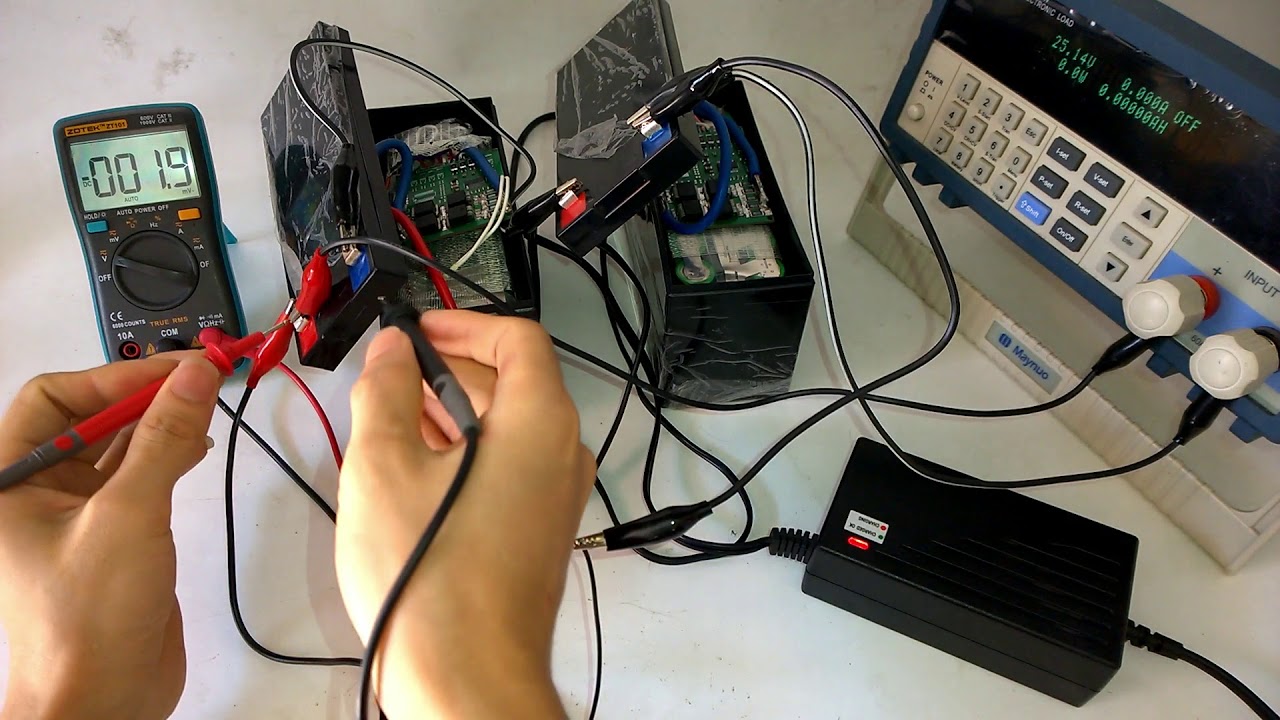 12V BMS + 12V BMS 24V Battery Pack - YouTube