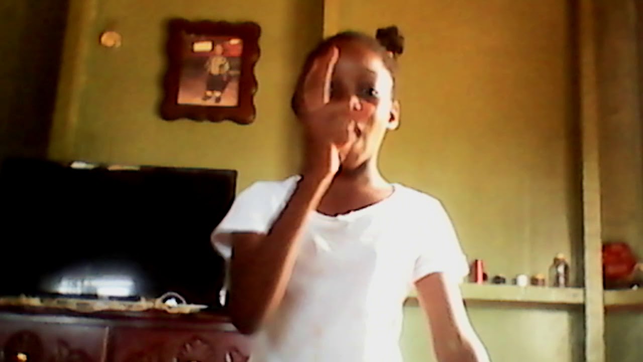 How to do the FLOSS - YouTube