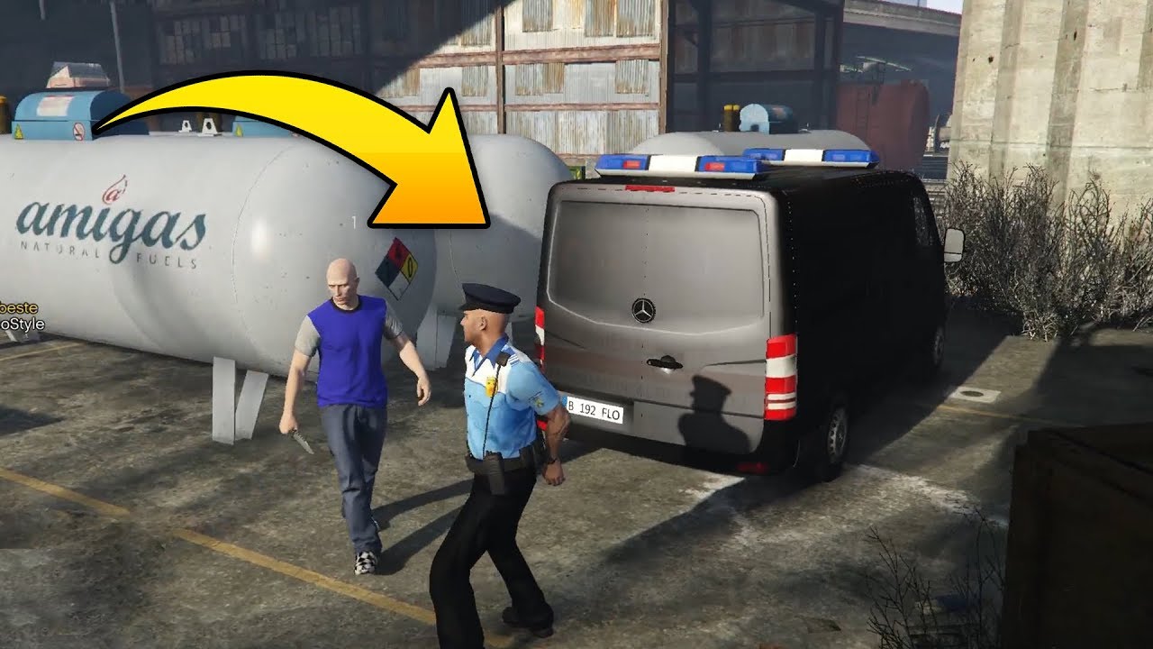 GTA ROLEPLAY - AMBULANTA NEAGRA M-A RAPIT !!! ( GTA FIVEM ROMANIA ...
