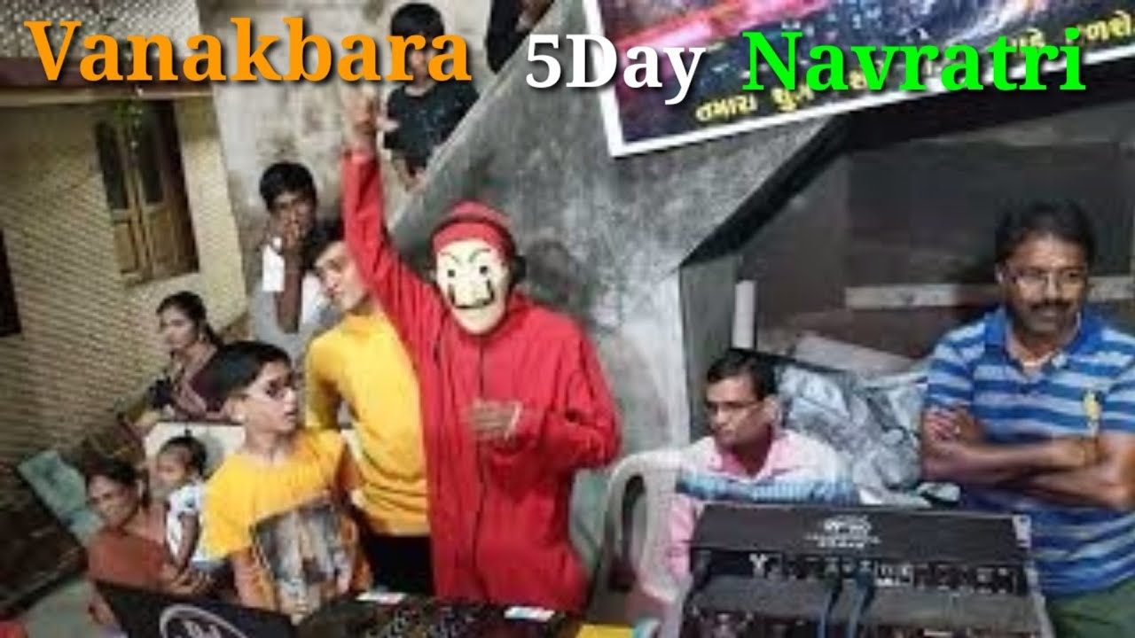 #vanakbara Aazad Chok 5Day Navratri Ni full Moj Garba Rass... - YouTube