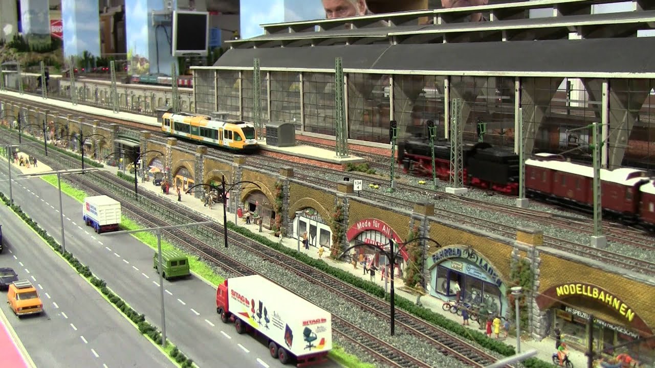 Modellbahnanlage Clip #2 - YouTube