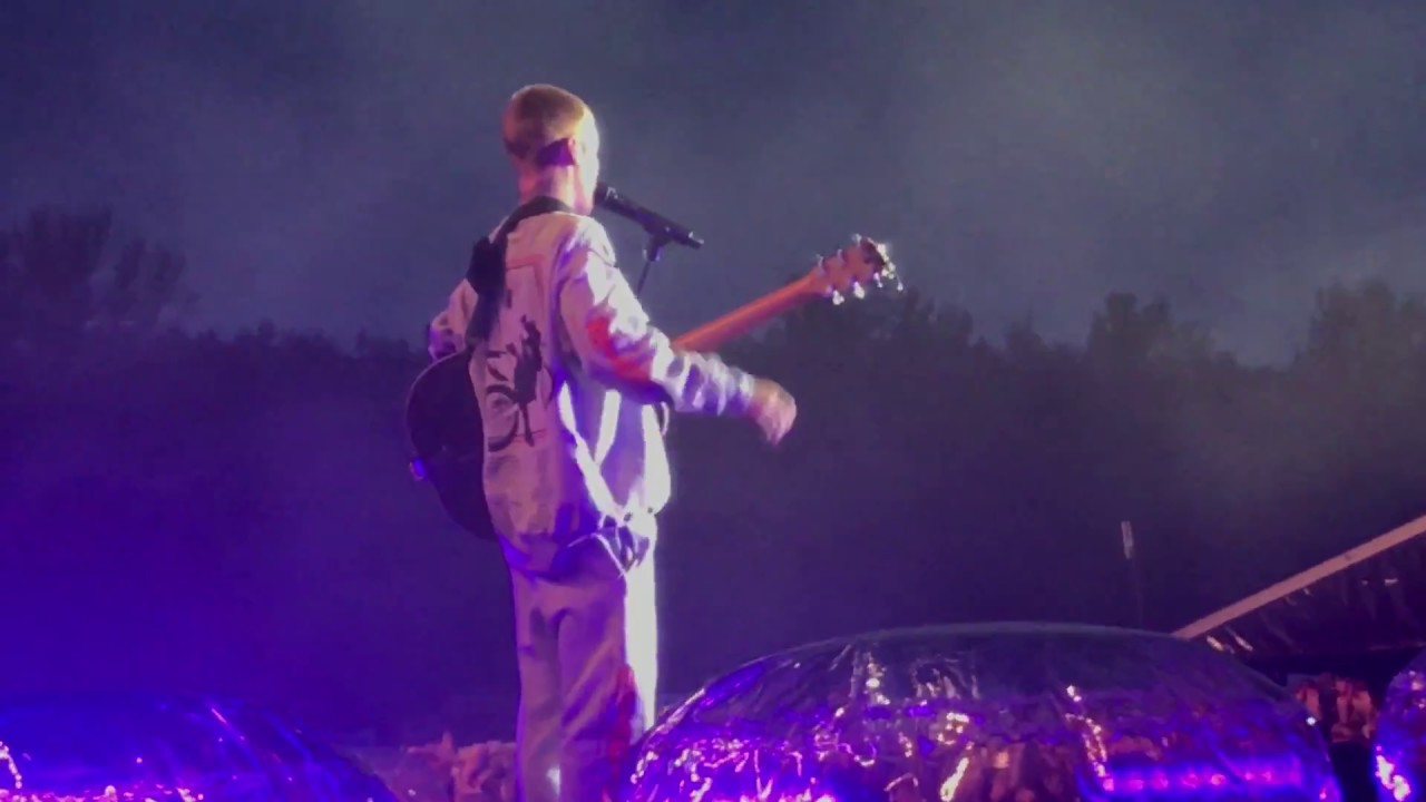 Justin Bieber talking to the audience PINKPOP 03/06/2017 PURPOSE ...