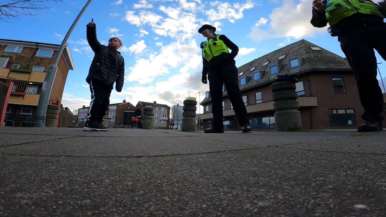 2 completely different Police encounters - YouTube