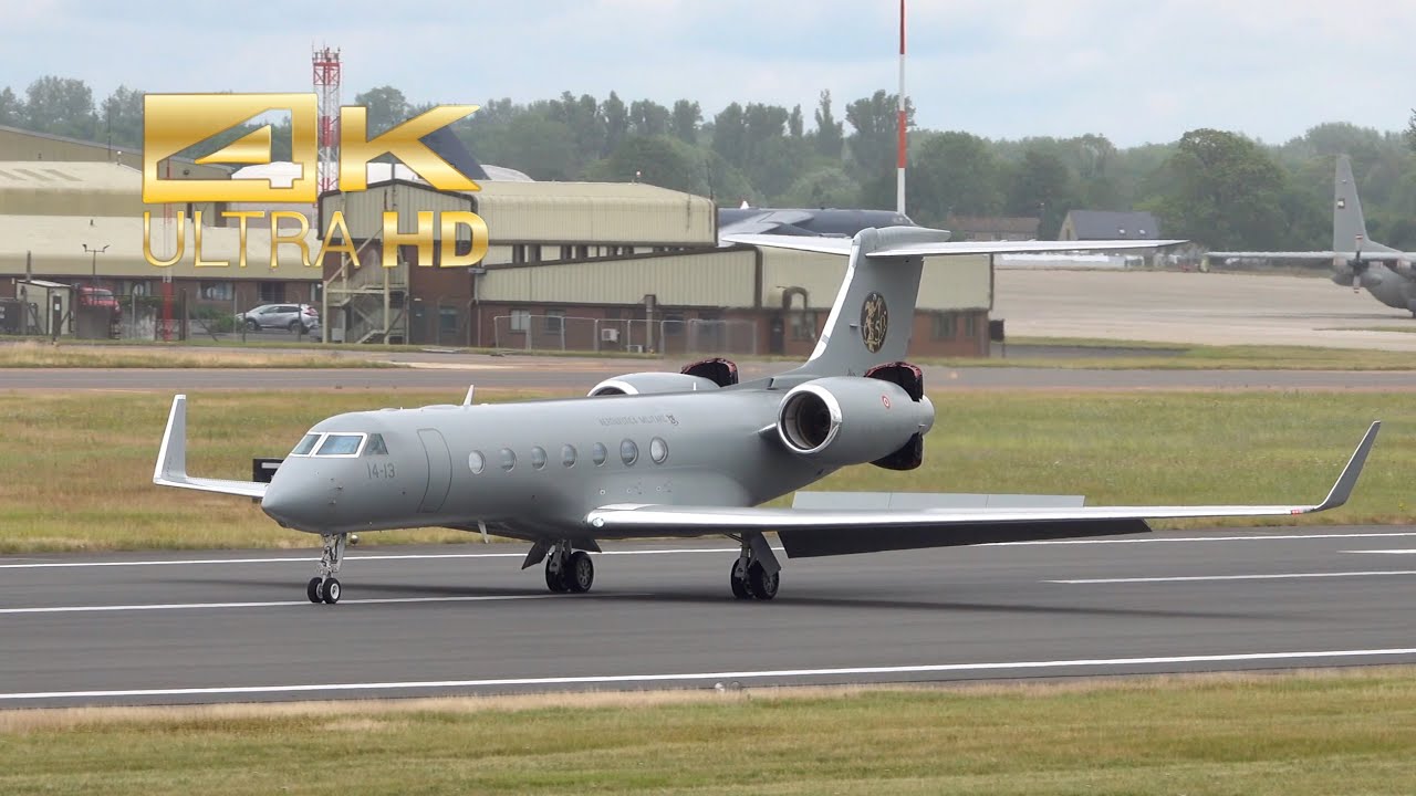 (4K) Gulfstream G550 from the Italian Air Force MM62329 arrival RAF ...