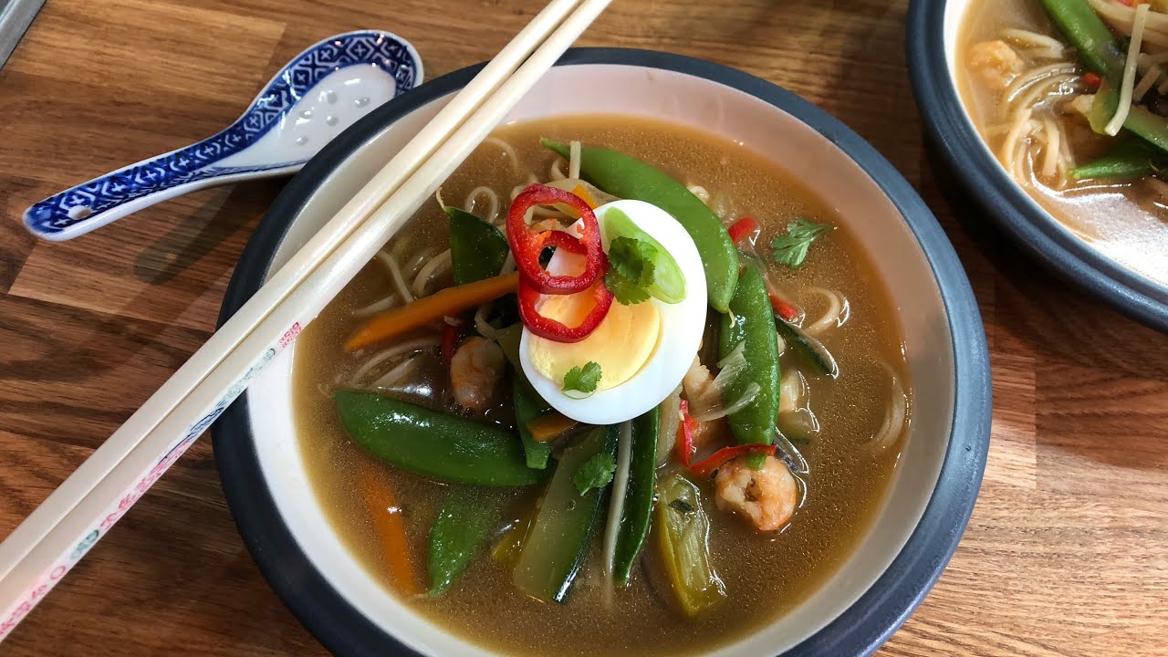 Prawn Ramen (Blue Dragon) - YouTube