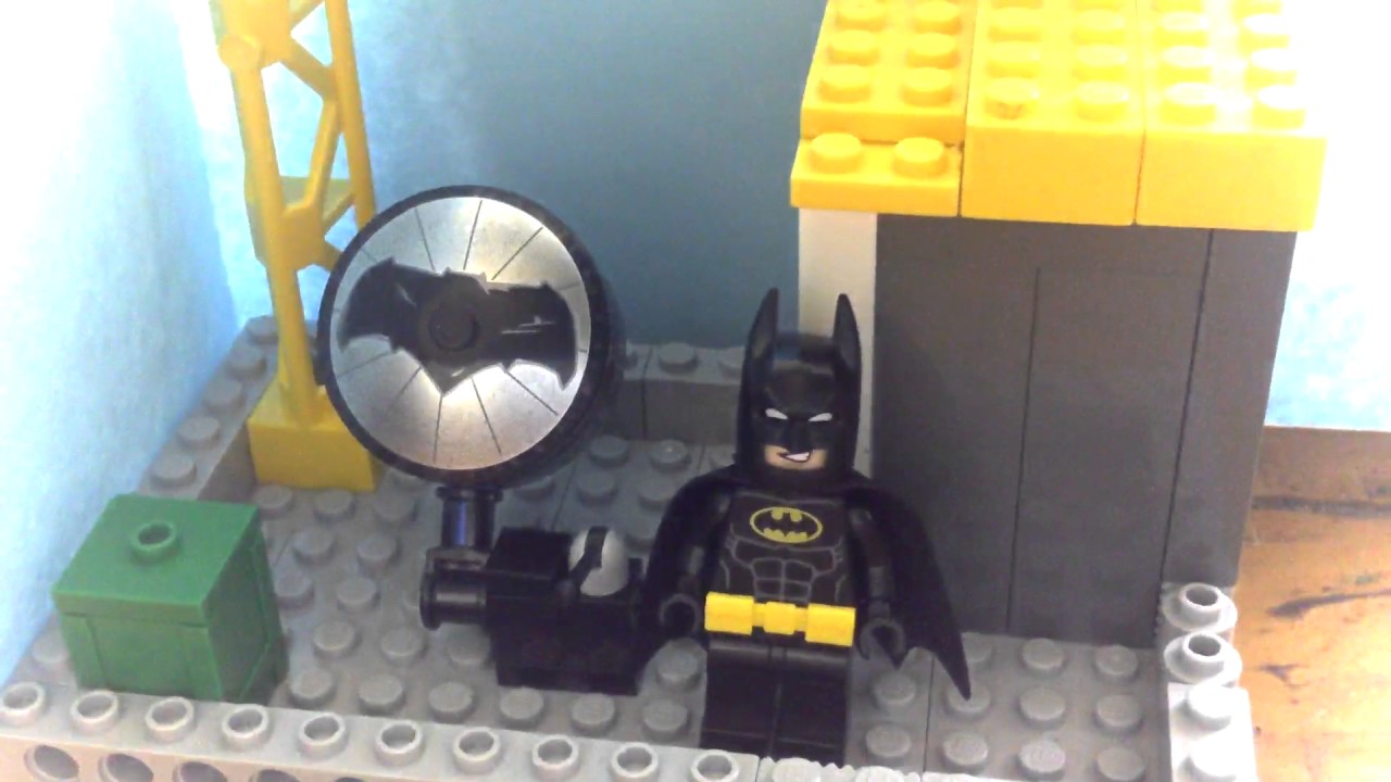 LEGO gcpd bat symbol roof top moc - YouTube
