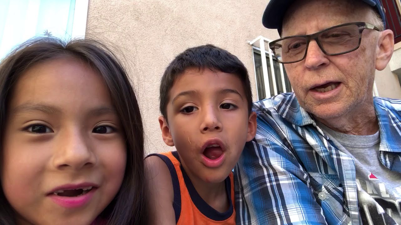 Little crew - YouTube