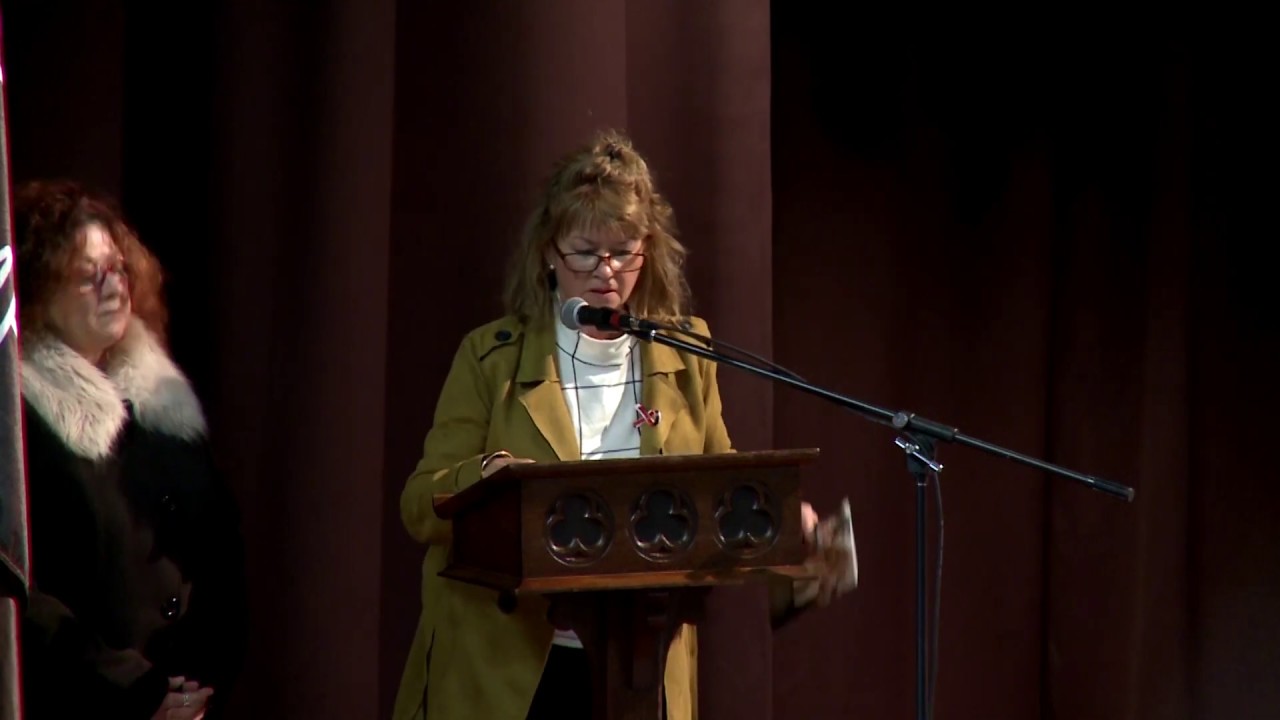 Reading, Trish Thompson - YouTube