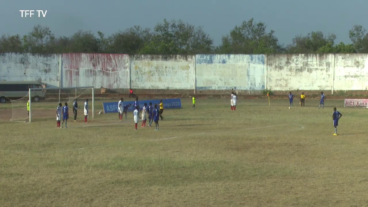 LIVE :KURUGENZI FC- MUHEZA UNITED - YouTube