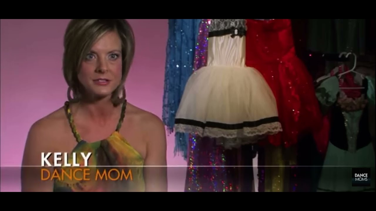Dance moms Cathy and Kelly fight about costumes - YouTube