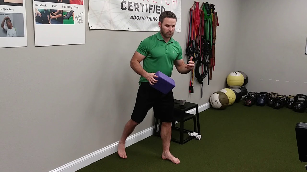 Fitness Rehab - Reaching split squat w/reach and wall press - YouTube