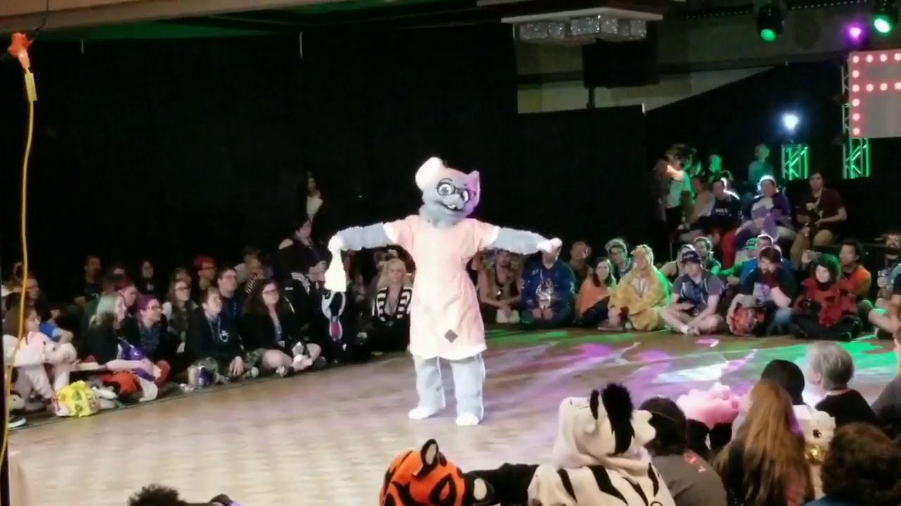 Fur-eh 2019 Dance Comp - Momo Mouse - YouTube