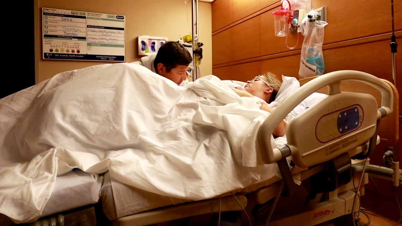 THE BABY IS COMING! *LABOR & DELIVERY* - YouTube