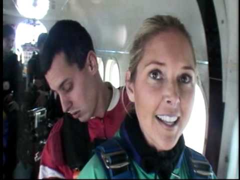 Emily Snider - Skydive 2011 - YouTube