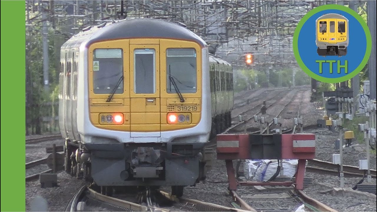 12 car Class 319 departs Milton Keynes Central - YouTube