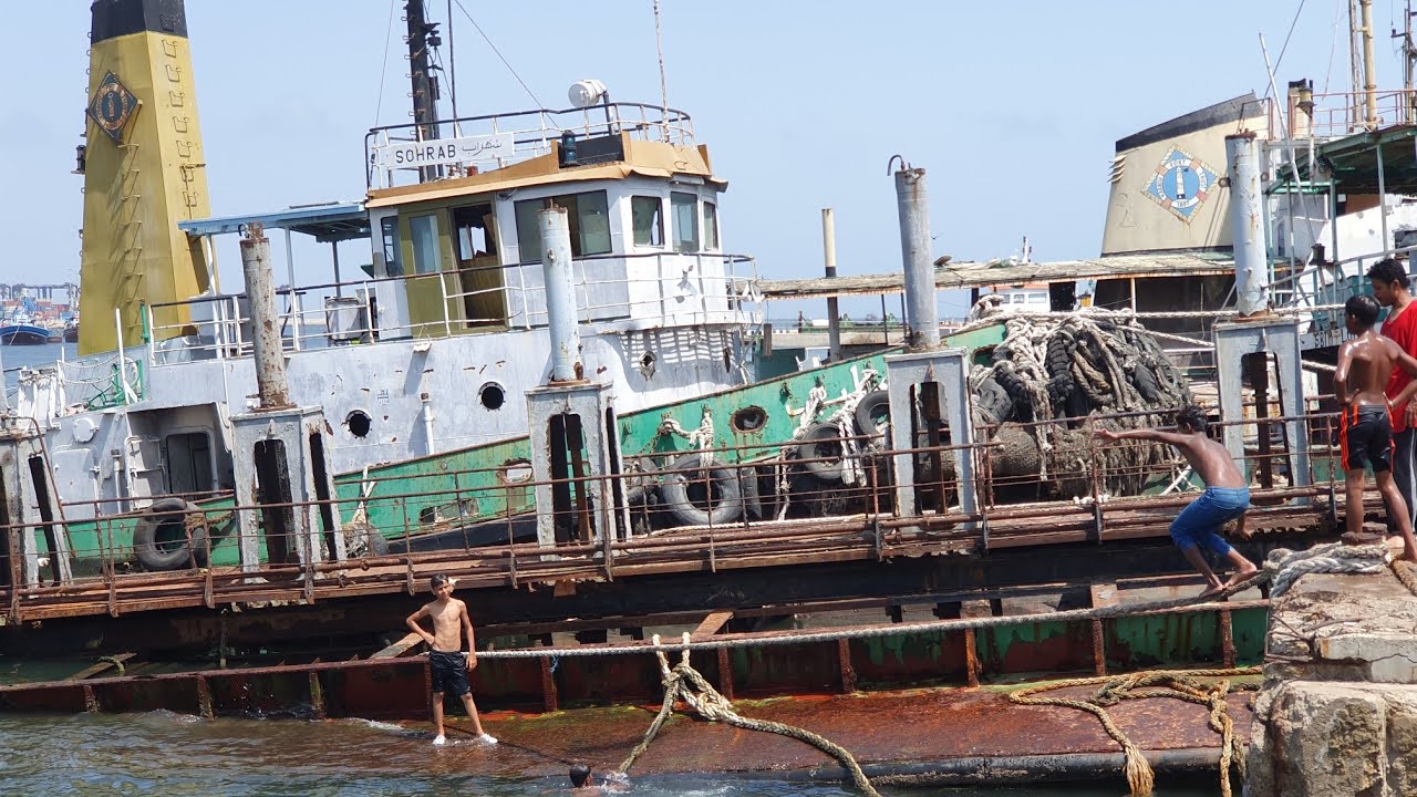 Manora Beach In Karachi | Pakistan sea | Karachi Kimari Beach | Village ...