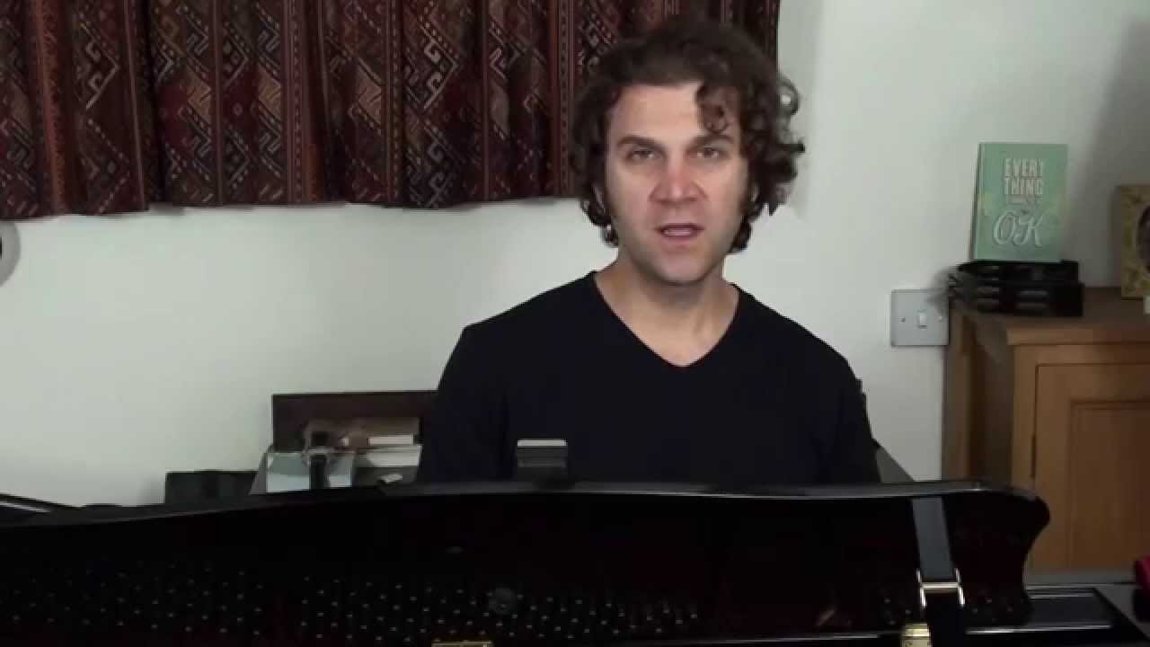 Beginner Singing Lessons - E Ay and Ah vowel sounds - YouTube