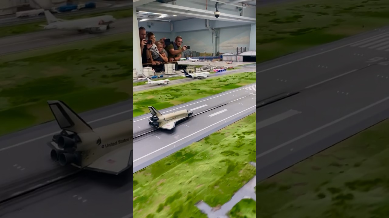 Space shuttle landing - YouTube