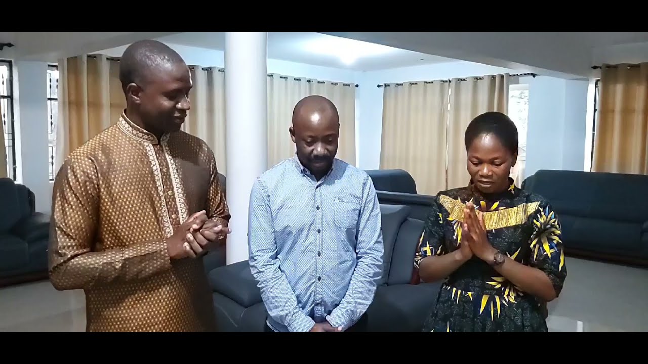 Maneno mazito ya askofu Gwajima na Mbarikiwa ofisini kwa Gwajima ...