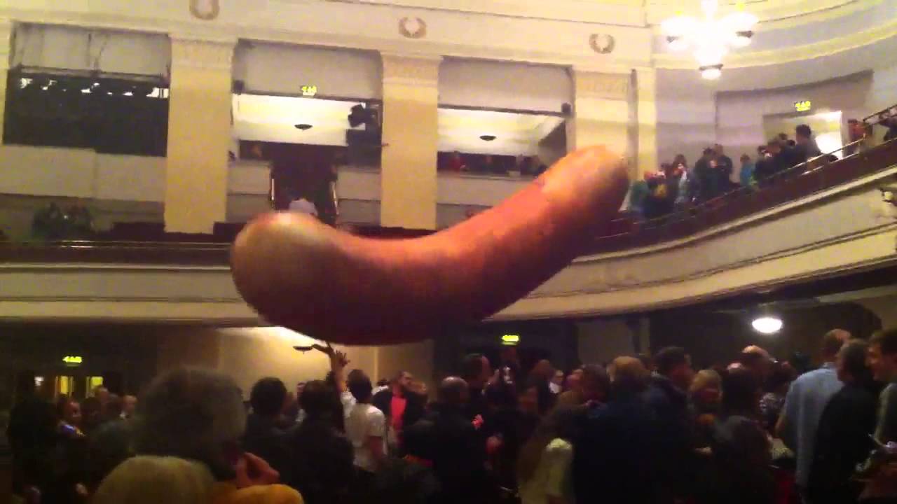 Harry hill sausage time flying sausage Bournemouth 2 3 13 v - YouTube