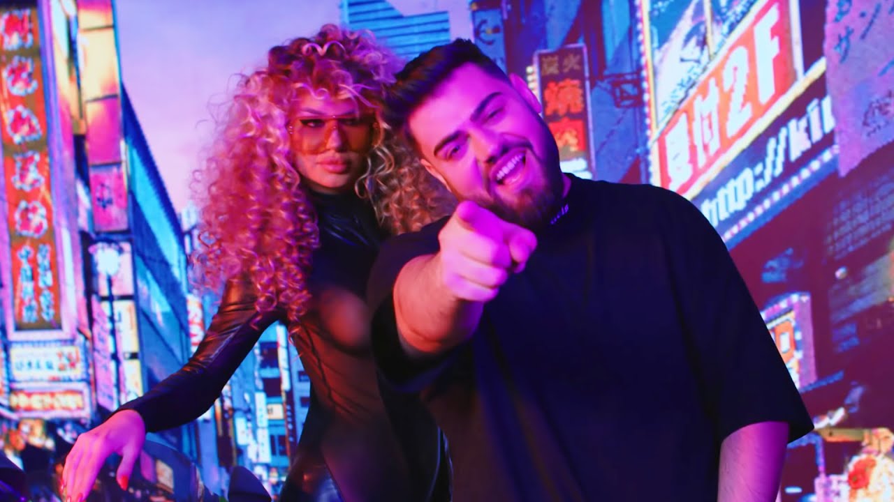 Iuly Neamtu - Se misca ca Bugatti [Videoclip Oficial] 2023 - YouTube