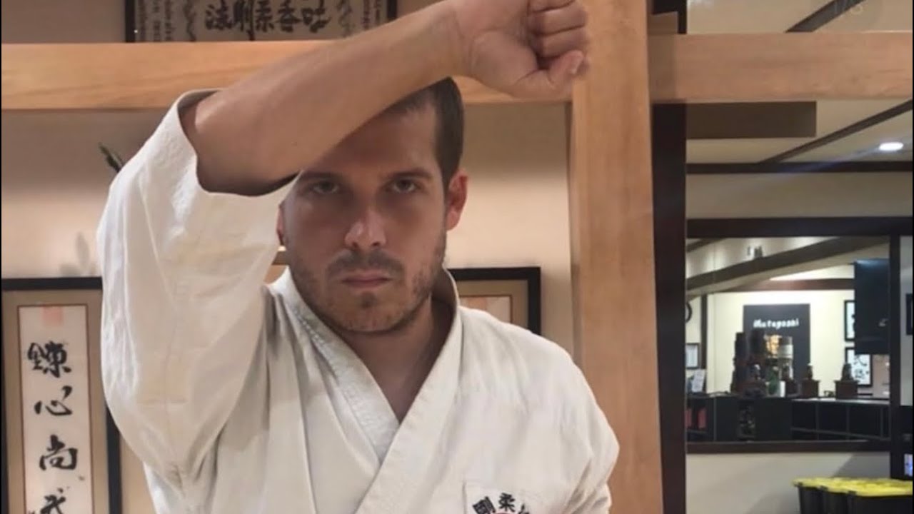 Jodan Uke (rising block) technique breakdown for karate practitioners ...