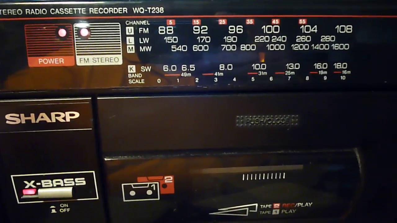 SHARP WQ-T 238 portable audio vintage 80 aux - YouTube