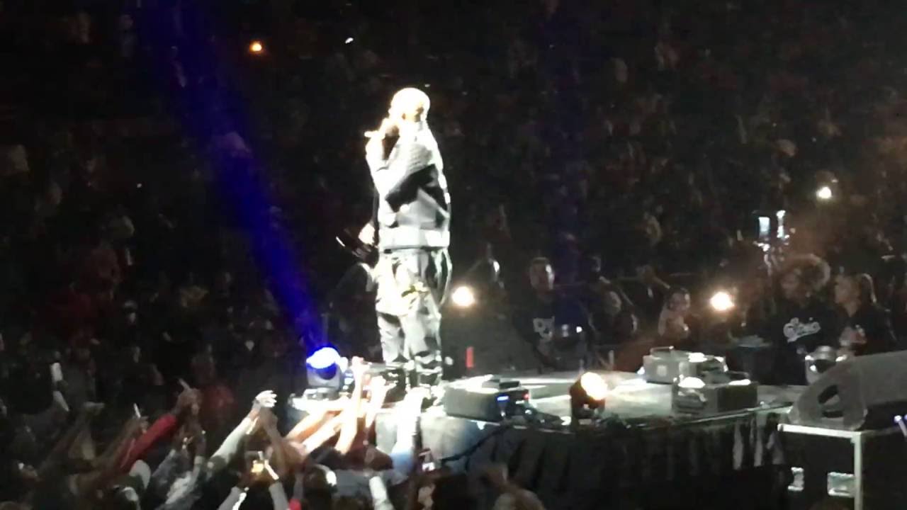 R. Kelly- The Buffet Tour - YouTube