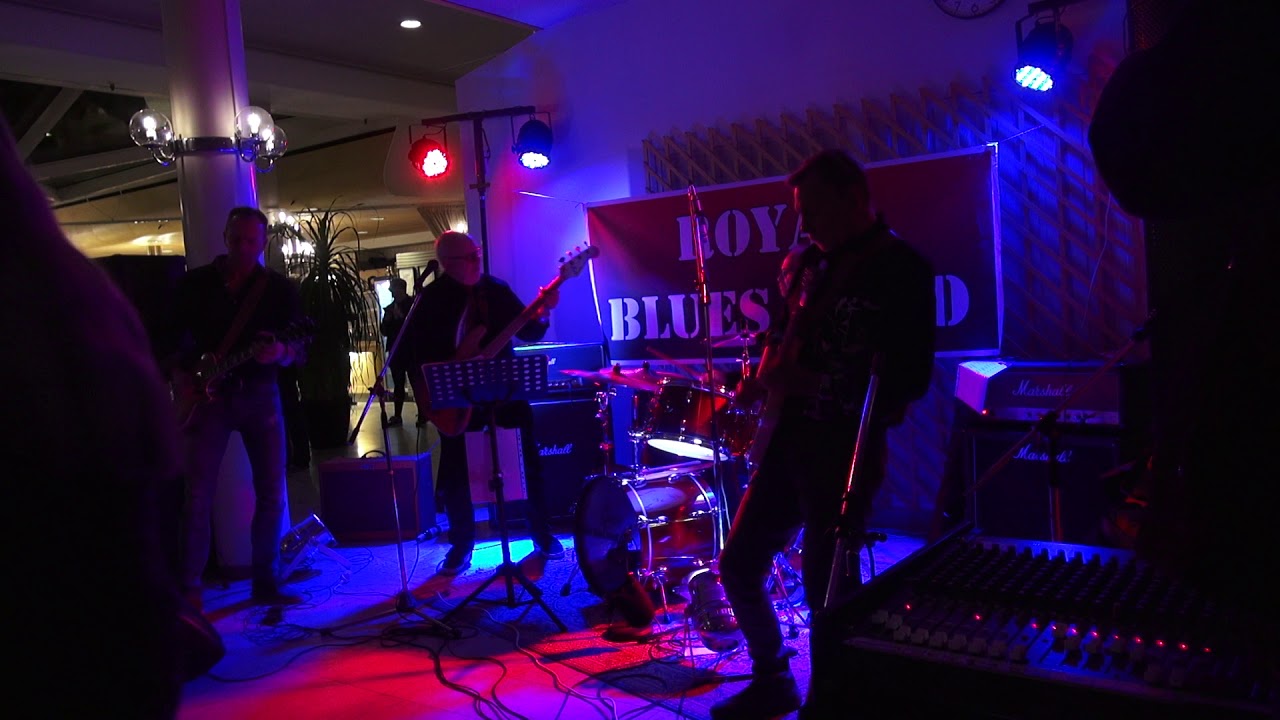 Royal Blues Band plays "Reconsider Baby" - YouTube