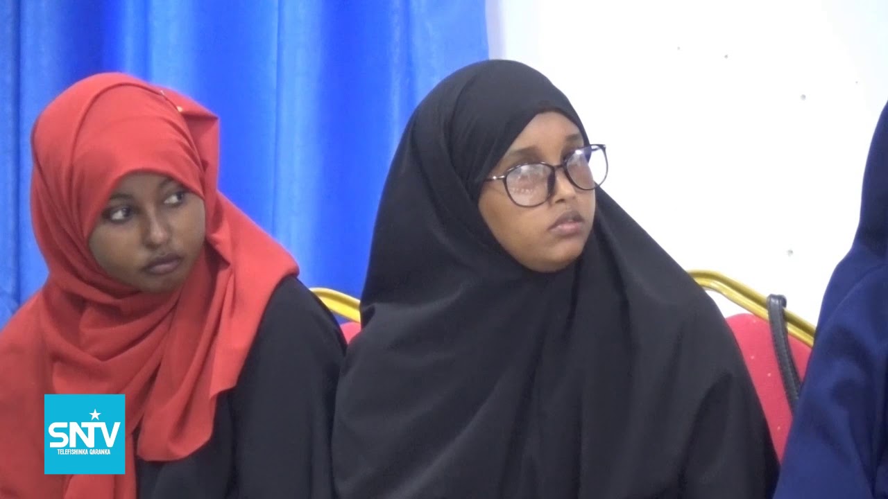 MAKTABADA QARANKA OO 5000 BUUGAAG AH KU WAREEJISAY MAKTABADAHA GOBOLADA ...