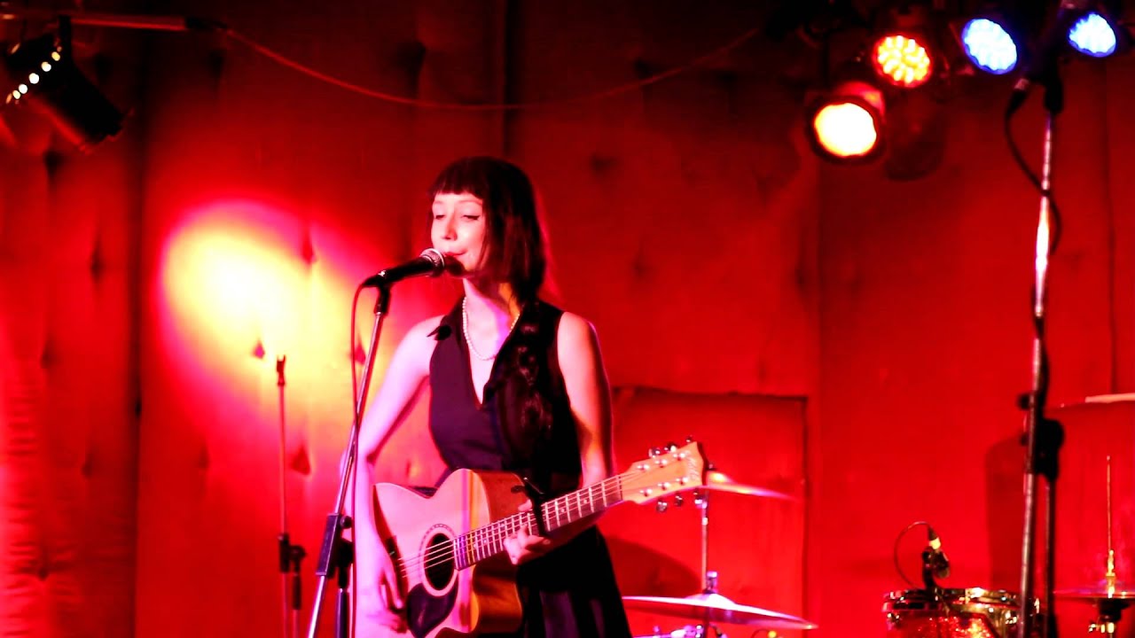 Shontay Snow Mojos HD - YouTube