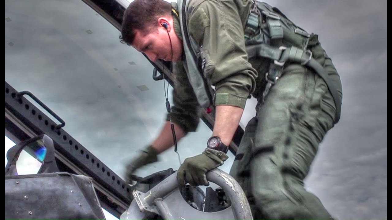 Air Force Flightline Operations: F-22, T-38 - YouTube