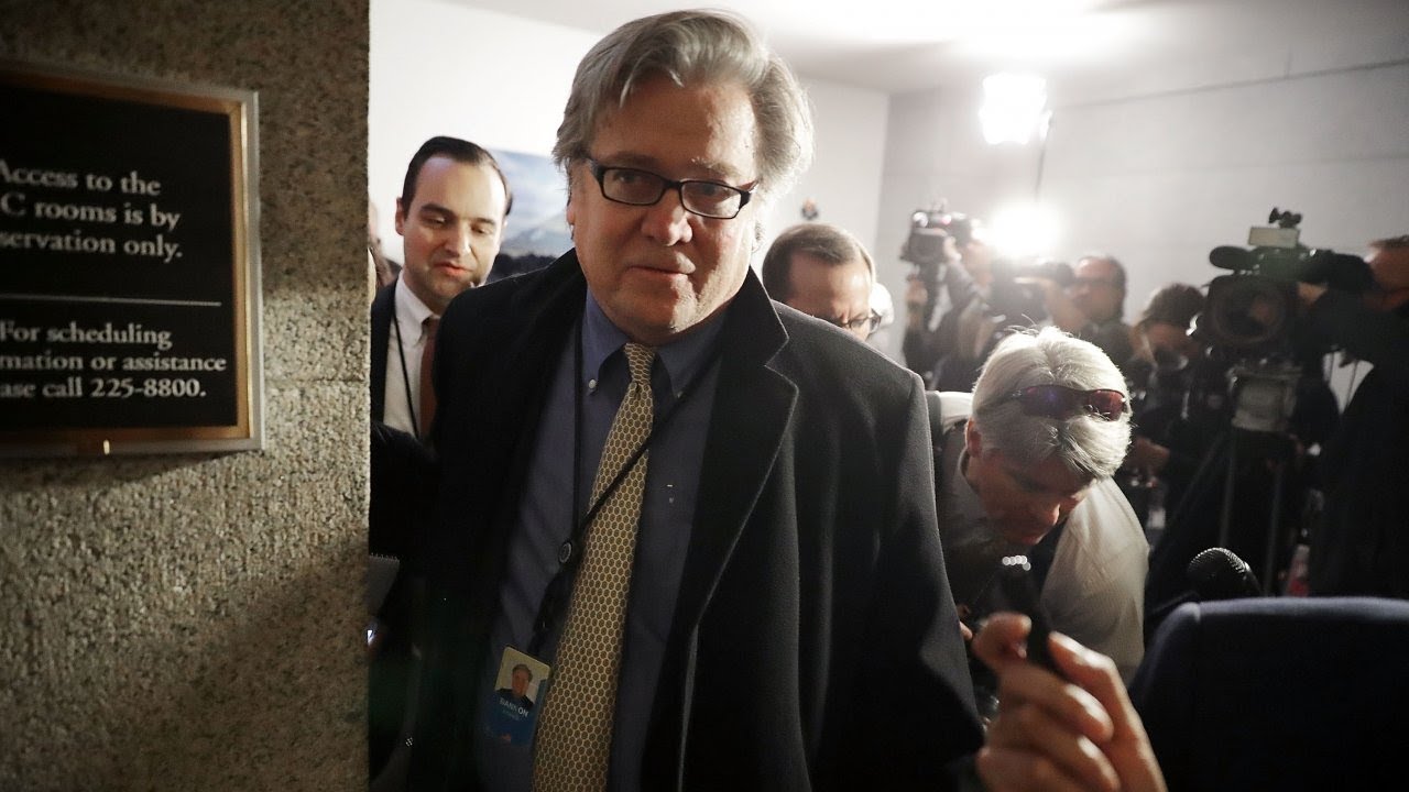 Bannon contradicts Trump in magazine interview - YouTube