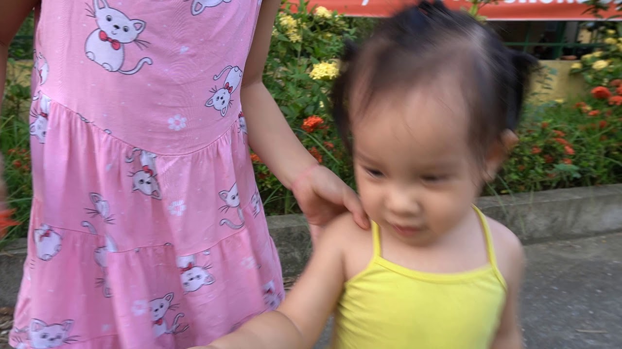 baby go out - YouTube