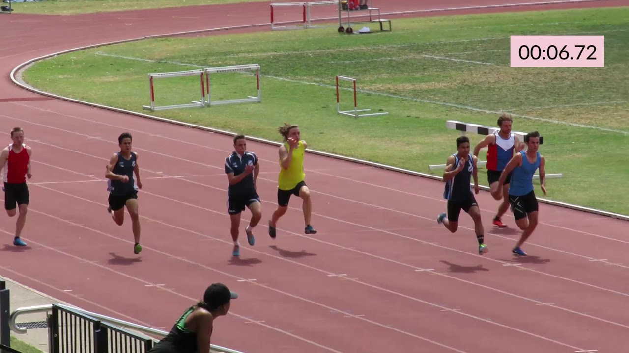 100m Julian lay 11.37 -3.4 UQ Sport School Holidays Meet 2 2017 - YouTube