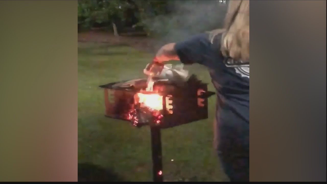 Students, school leaders respond to book burning at Georgia Southern ...